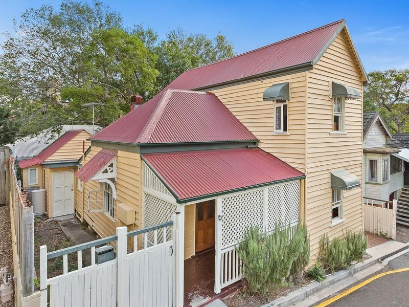 34 Robert Street, Spring Hill, QLD 4000 - realestate.com.au