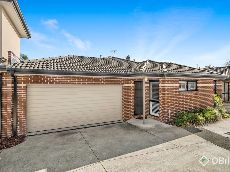 2/11 Cameron Road, Croydon, Vic 3136 - Property Details