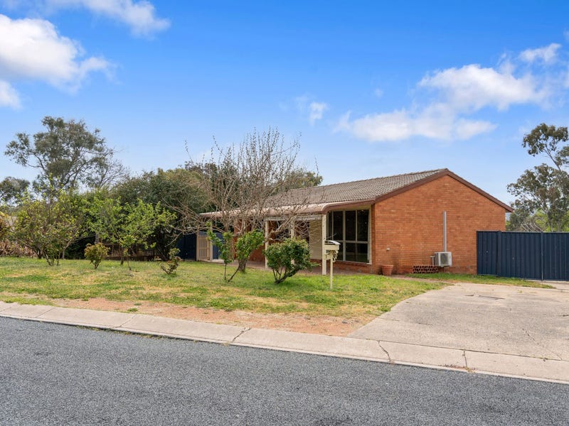 1 CREED PLACE, MacGregor, ACT 2615 - Property Details