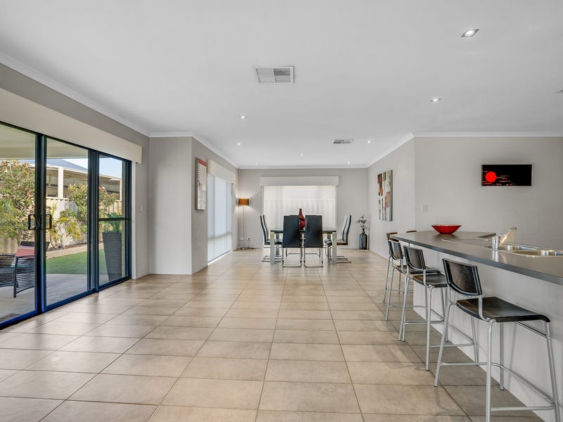 4 Koonak St, Dalyellup, WA 6230 - Property Details