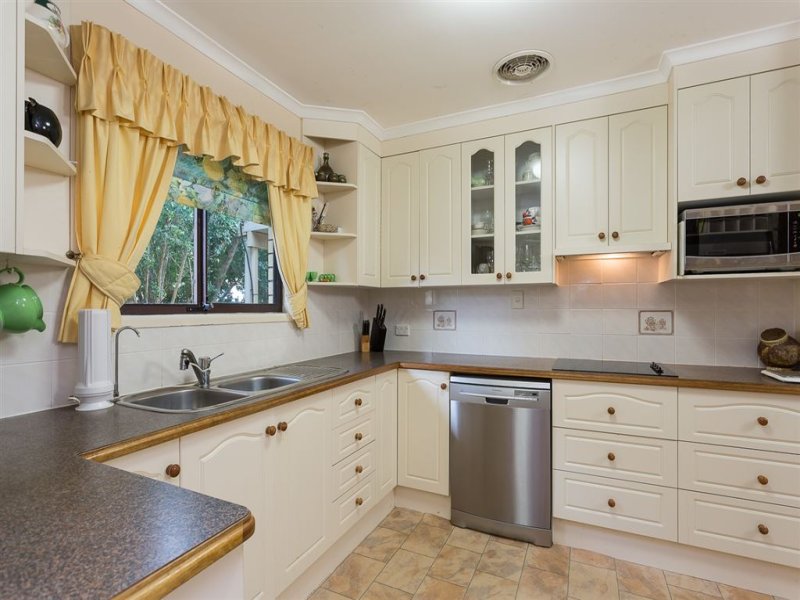 15 Edwin Street, Redcliffe, Qld 4020 - Property Details