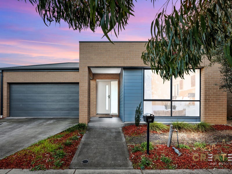 29 Queen Circuit, Sunshine, Vic 3020 - Property Details