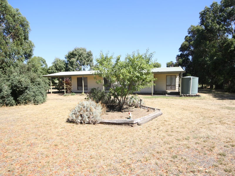 69 Kimberley Drive, Waubra, VIC 3352 - realestate.com.au