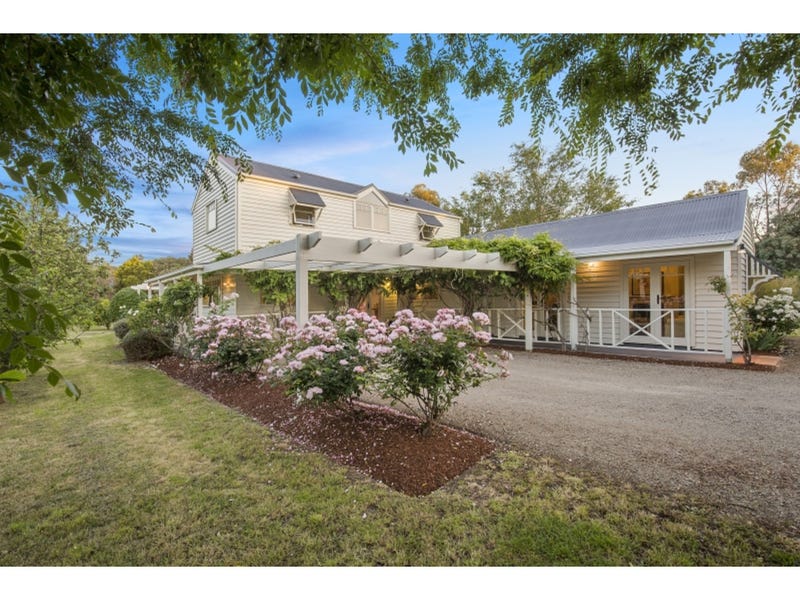 16 Sandstone Island Circle, Bittern, Vic 3918 - Property Details