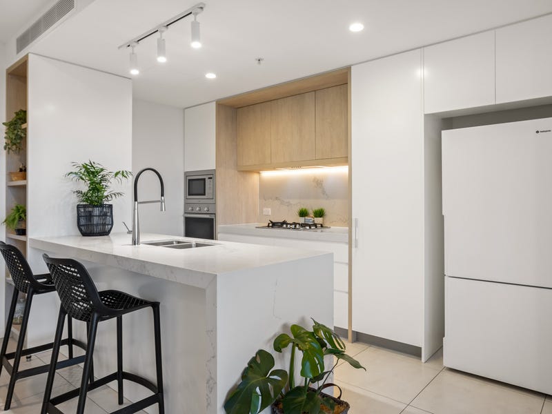 4033/21 Ross Street, Benowa, Qld 4217 - Property Details