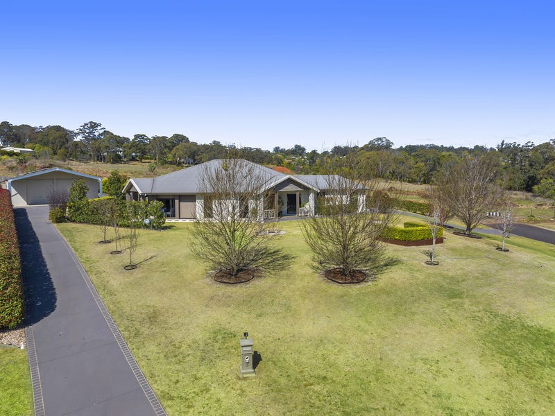 1 Cherry Close, Highfields, Qld 4352 - Property Details