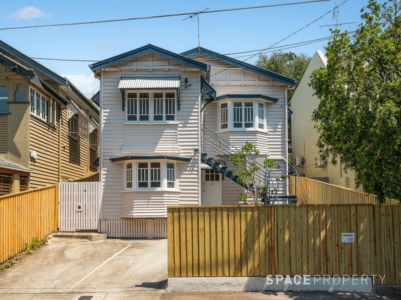 176 Water Street, Spring Hill, QLD 4000 - realestate.com.au