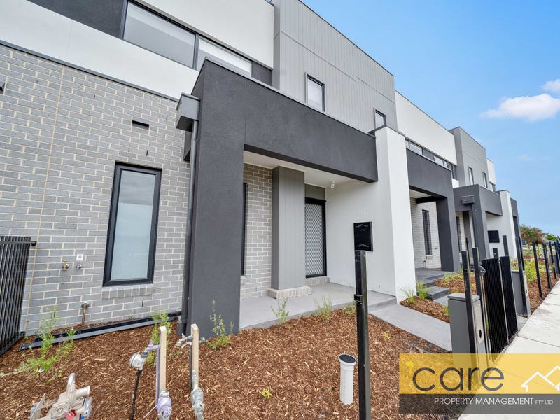 5 Vendeen Walk, Clyde North, VIC 3978 - realestate.com.au