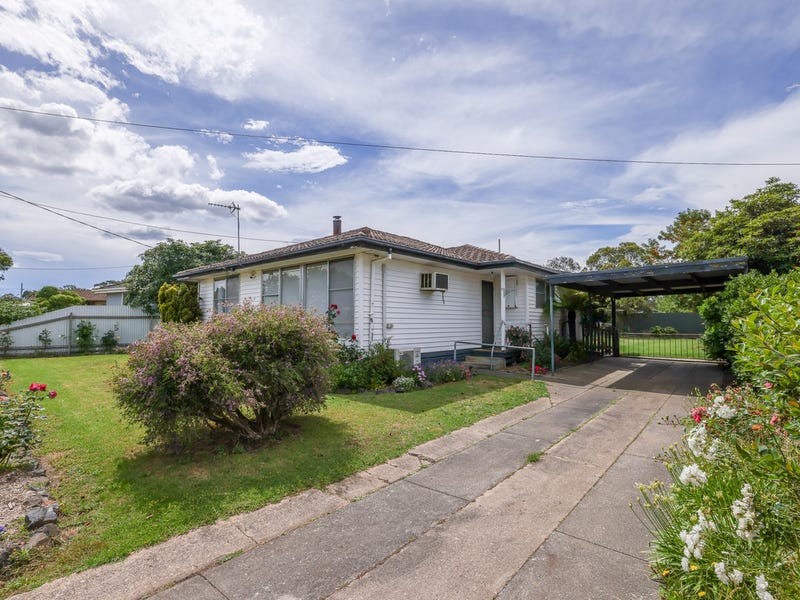 27 Mills Street, Heyfield, Vic 3858 - Property Details