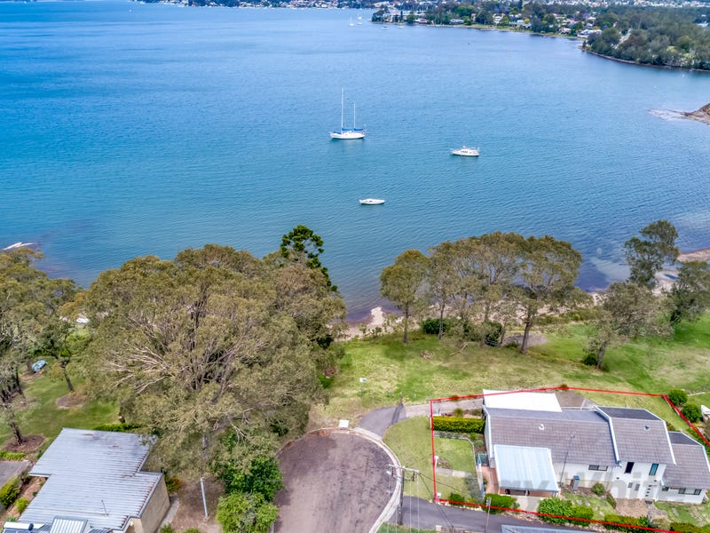 21 Hely Avenue, Fennell Bay, NSW 2283 - realestate.com.au