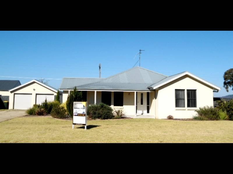 48 Mary Angove Crescent, Cootamundra, NSW 2590 - Property Details