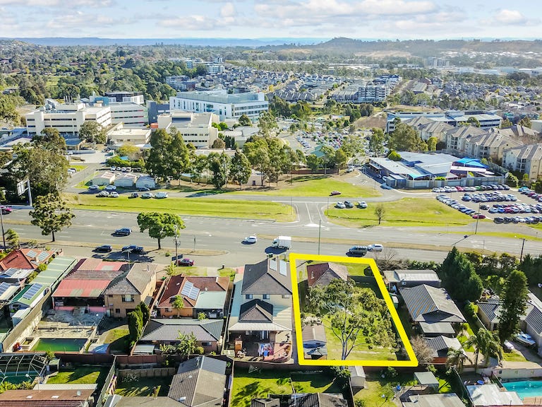 9 Appin Road, Bradbury, NSW 2560 - Property Details