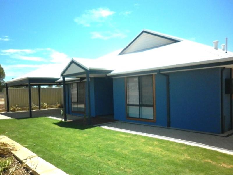 10 Oakover Place, Northam, WA 6401 - Property Details