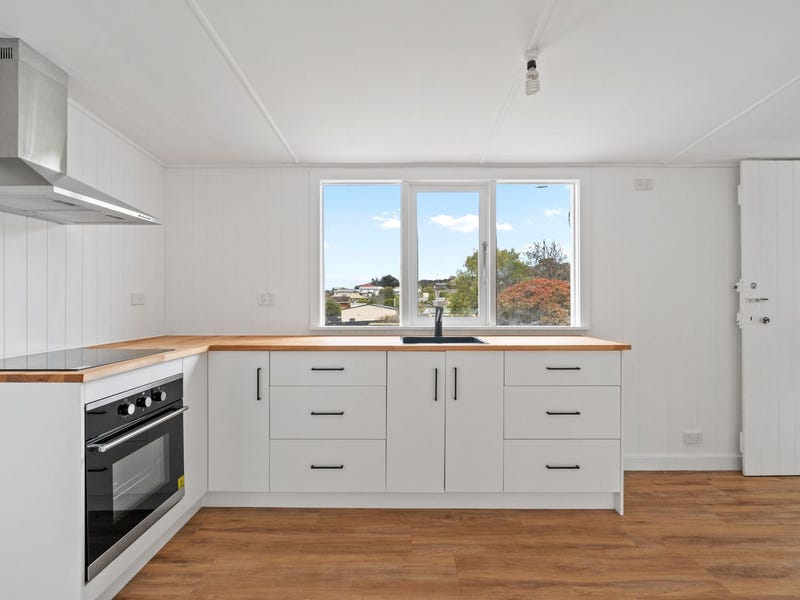 1/15 Alexander Street, Bridport, Tas 7262 - Property Details