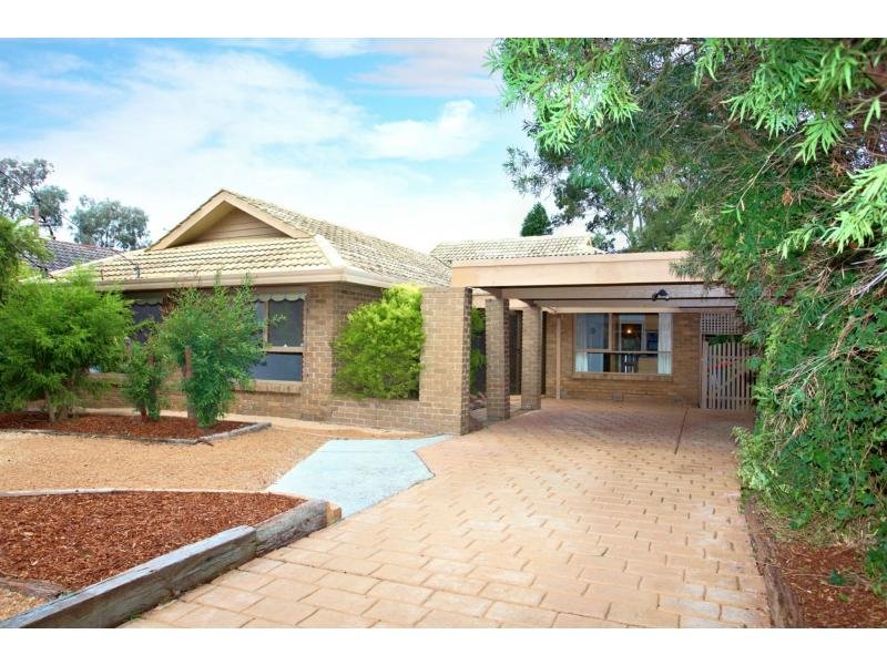 40 Arnold Drive, Scoresby, Vic 3179 - Property Details