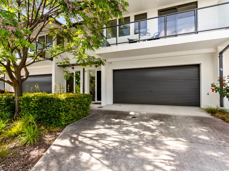 27/10 Helpmann Street, Bonython, ACT 2905 - Property Details
