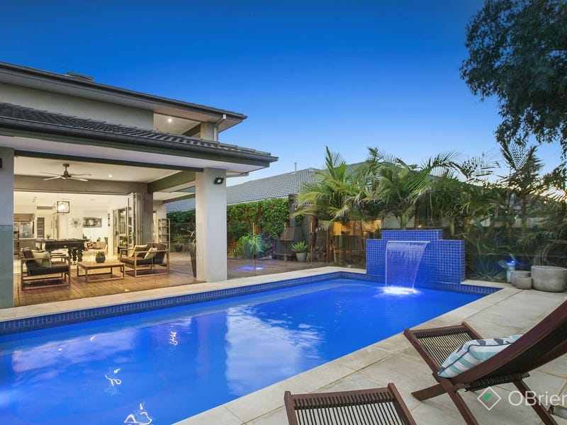 220 Sandhurst Boulevard, Sandhurst, Vic 3977 - Property Details