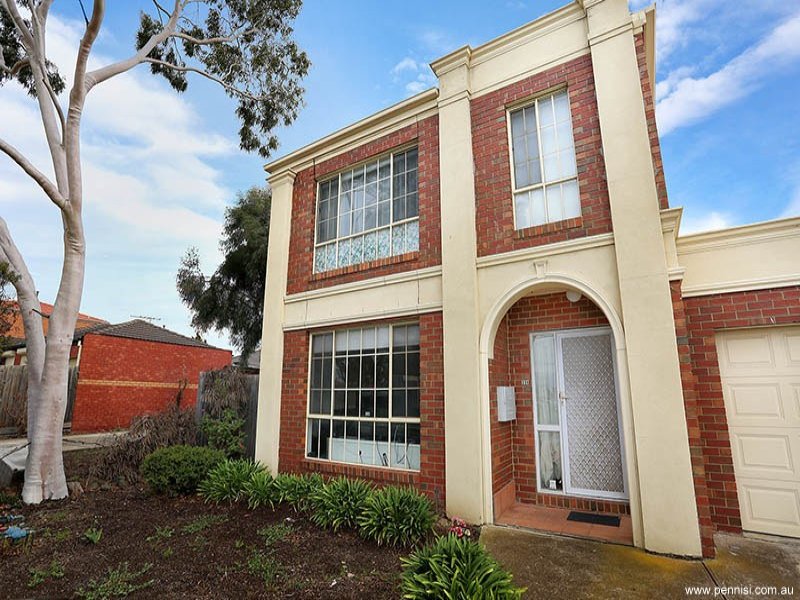 33 Pecks Road, Sydenham, VIC 3037 - realestate.com.au