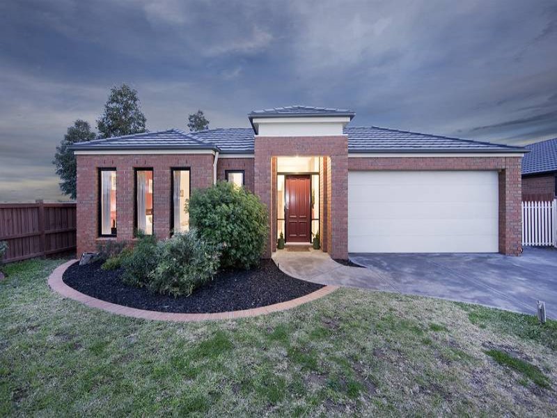 11 Violet Way, Point Cook, VIC 3030 - realestate.com.au