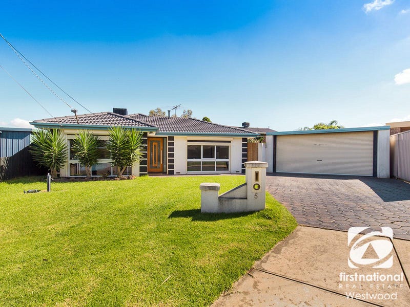 5 Loddon Court, Werribee, Vic 3030 - Property Details