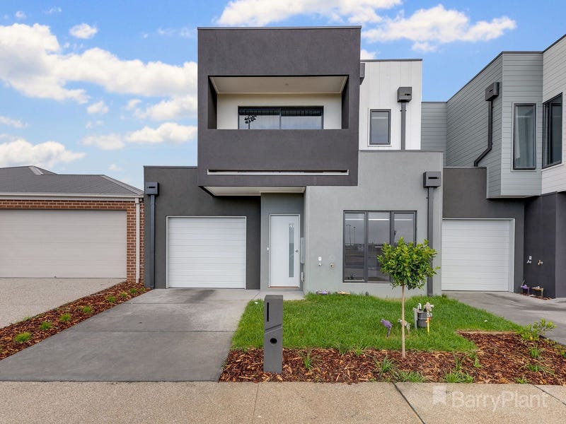 2B Heath Place, Pakenham, Vic 3810 - Property Details