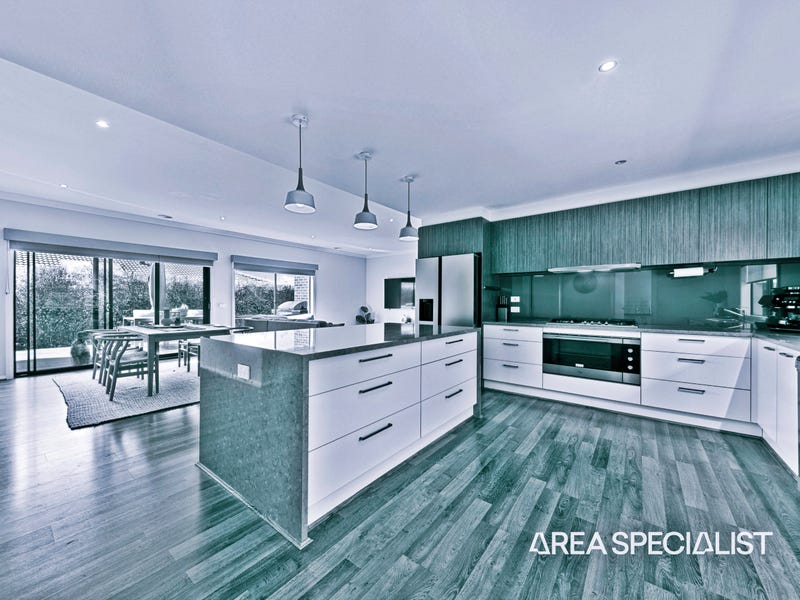8 Ontario Drive, Pakenham, Vic 3810 - Property Details