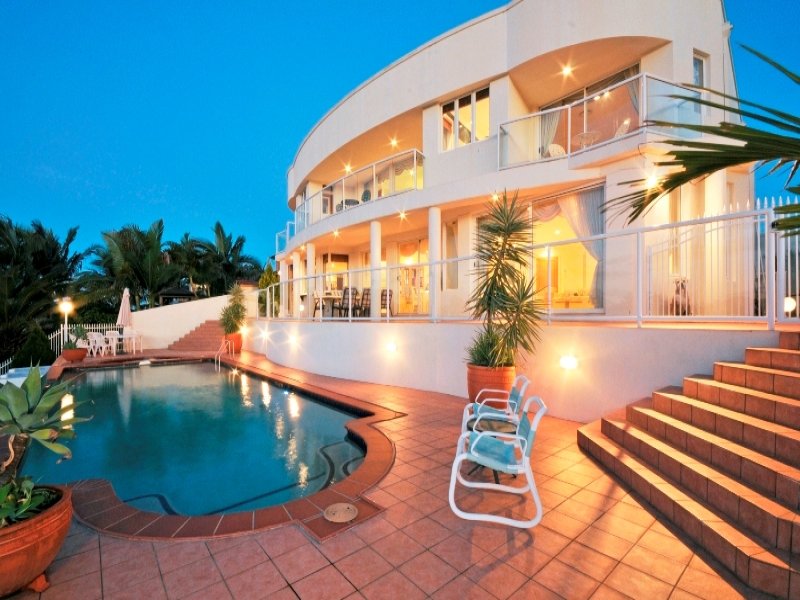 15 Karabella Court, Mermaid Waters, QLD 4218 - realestate.com.au
