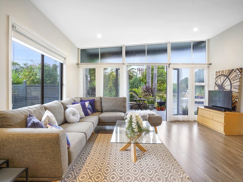 10 Glendale Road, Springvale, Vic 3171 - Property Details