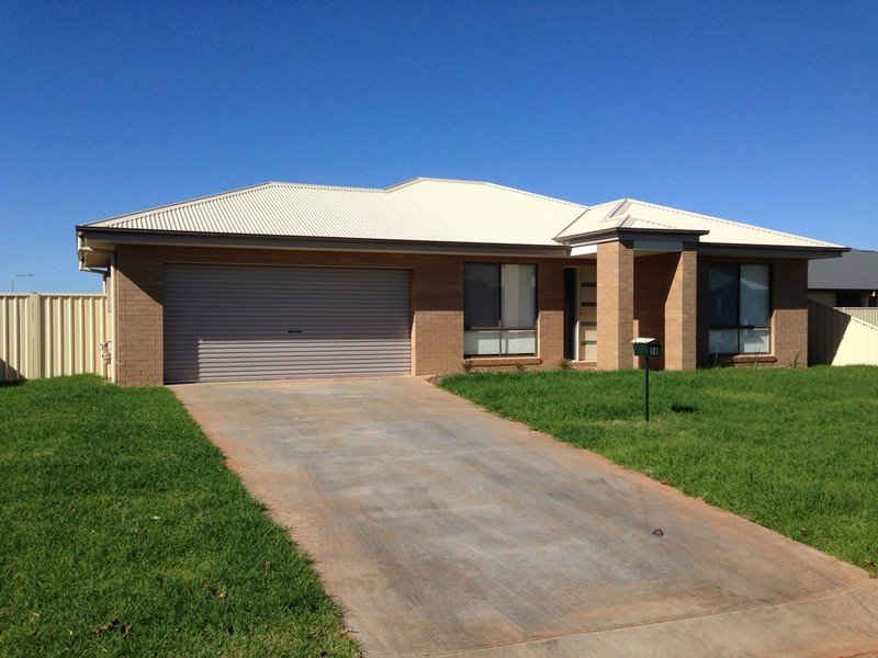 10 Brooks Street, Griffith, NSW 2680 - realestate.com.au