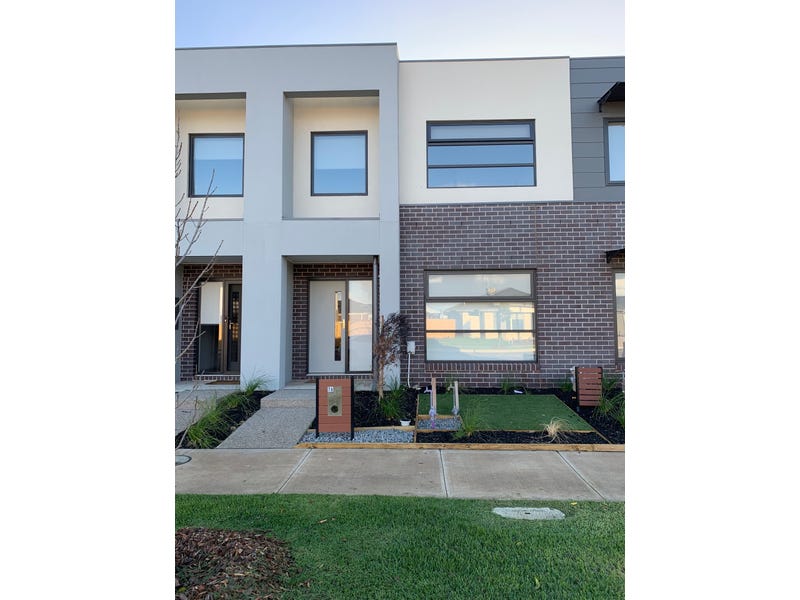 76 Treeve Parkway, Werribee, VIC 3030 - realestate.com.au