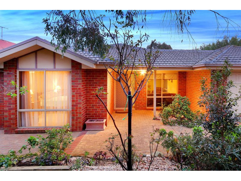 3 Chadacre Place, Mornington, Vic 3931 - Property Details