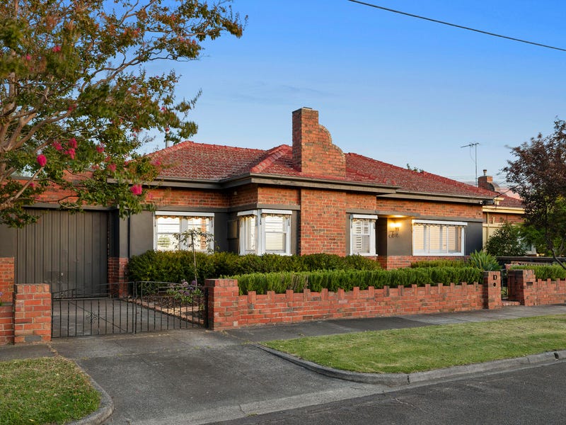 10 Rendell Court, Hughesdale, Vic 3166 - Property Details