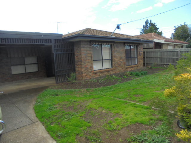 58 First Avenue, Melton South, VIC 3338 - realestate.com.au