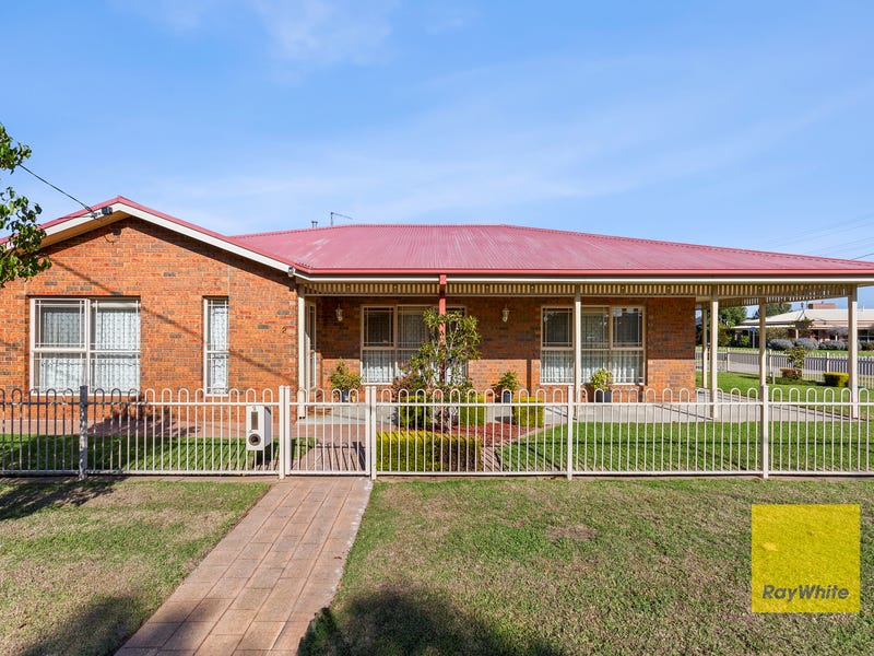 2 Murray Street, Newcomb, Vic 3219 - Property Details