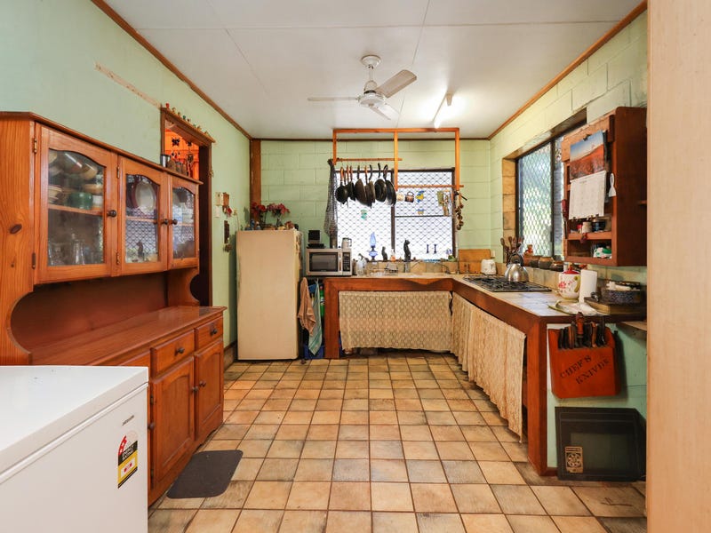 8-10 Thompson St, Normanton, Qld 4890 - House for Sale - realestate.com.au