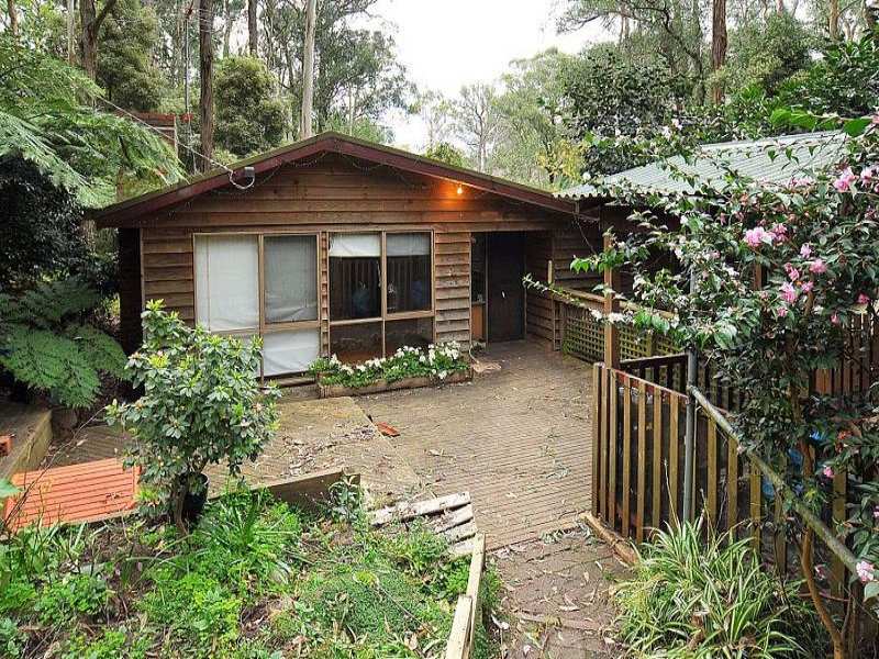 2 Thomas Street, Selby, Vic 3159 - Property Details