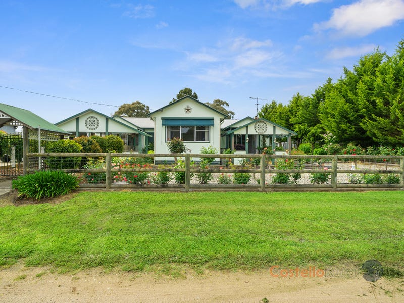 4 Macadam St, Towong, Vic 3707 - Property Details