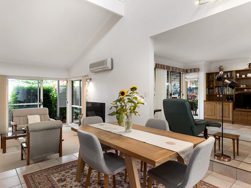 1 Magnolia Place, Carseldine, Qld 4034 - Property Details