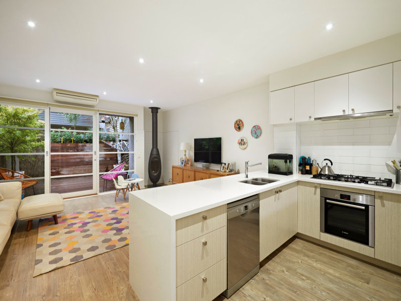 40 Hofert Lane, Richmond, VIC 3121 - realestate.com.au