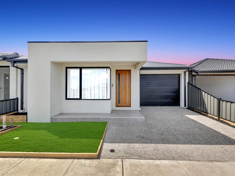 33 Jacksonia Drive, Mickleham, Vic 3064 - Property Details