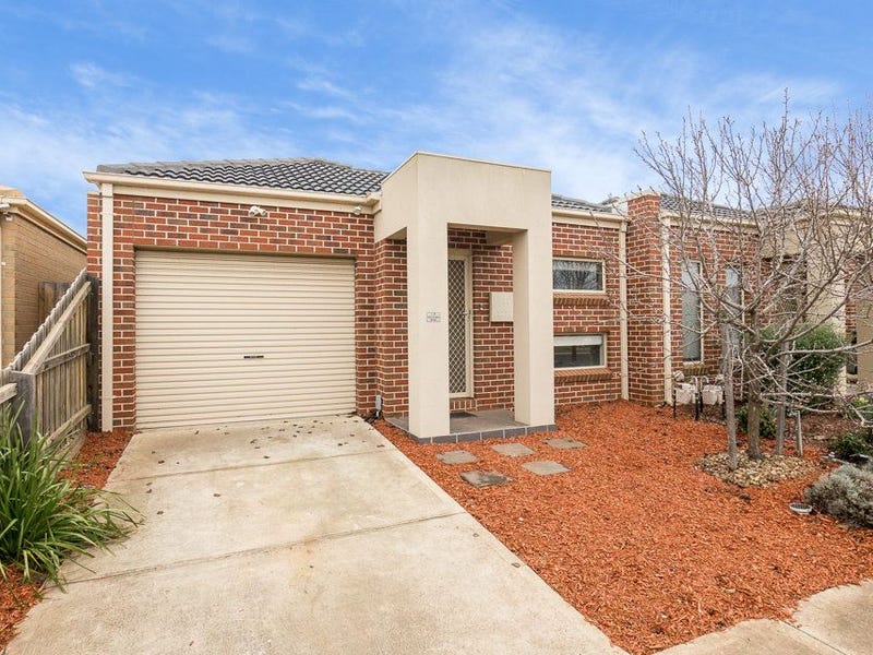 1/17 Red Robin Road, Truganina, Vic 3029 - Property Details