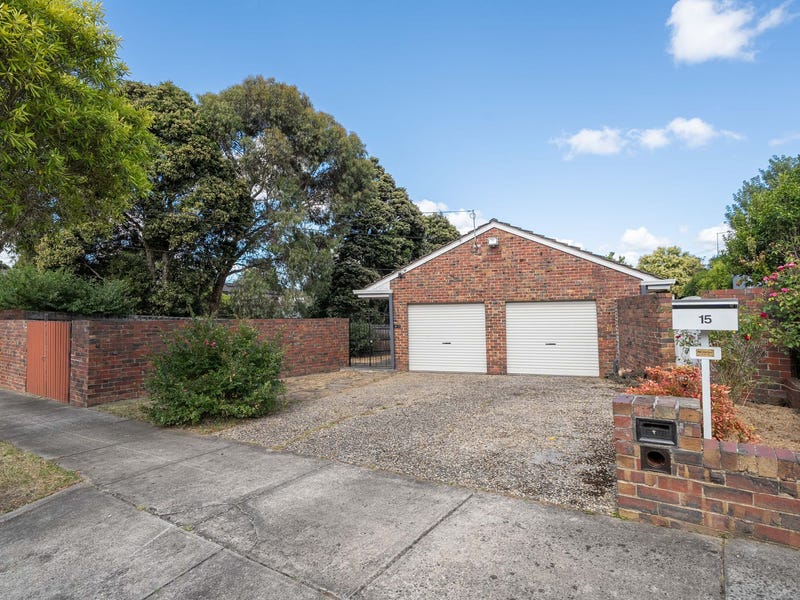 15 Gracehill Avenue, Burwood, VIC 3125 - realestate.com.au