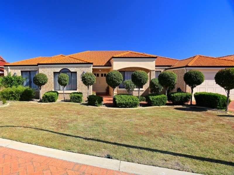 15 Chartwell Bend, Hocking, WA 6065 - Property Details