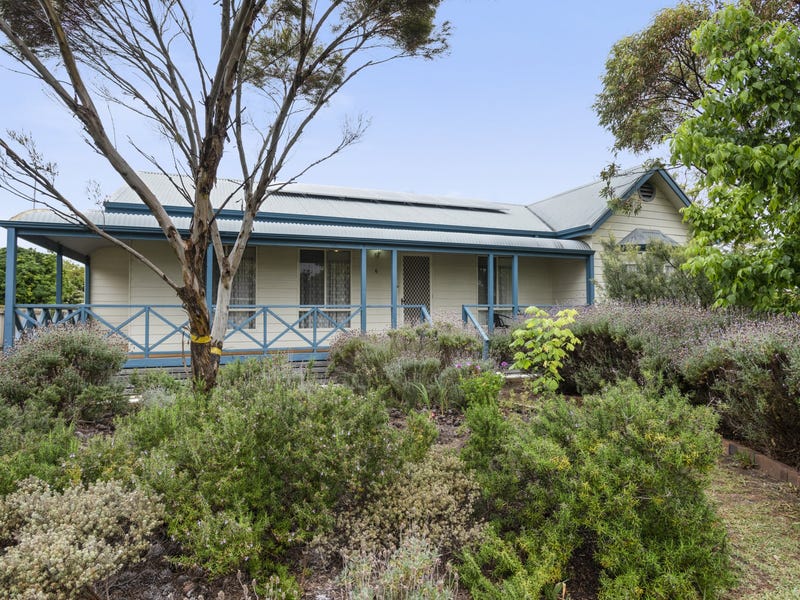 6 Russell Street, Encounter Bay, SA 5211 - realestate.com.au
