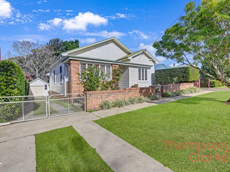 18 Dee Street, Rutherford, NSW 2320 - realestate.com.au