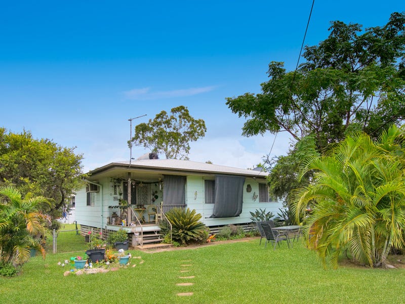 27 Cook Crescent, Dysart, Qld 4745 - Property Details