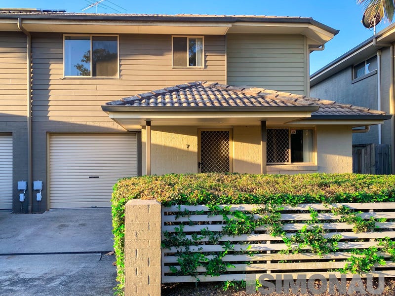 7/8 Earnshaw Street, Calamvale, Qld 4116 - Property Details