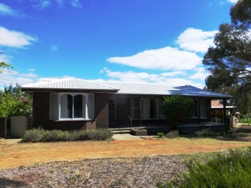 17 Emery Street, Chapman, ACT 2611 - realestate.com.au