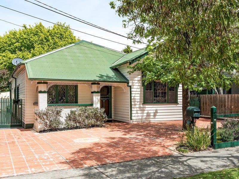 15 Cameron Street, Reservoir, Vic 3073 - Property Details