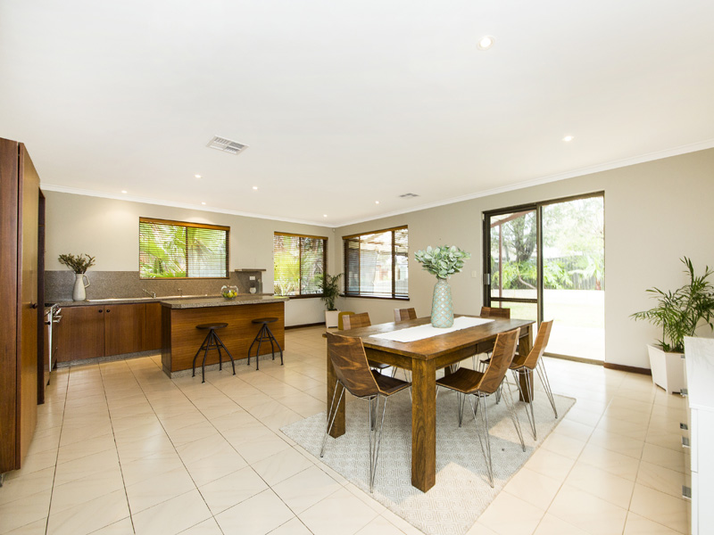 27 Ambergate Street, Karrinyup, WA 6018 - Property Details